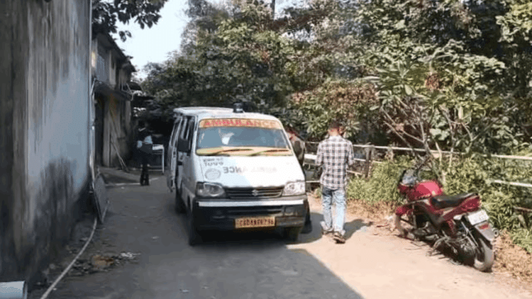 कोरबा मेडिकल कॉलेज में सख्ती:डीन का आदेश, परिसर में कोई निजी एंबुलेंस ...