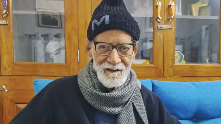 Kashinath-singh-varanasi-has-been-turned-into-a-spectacle - Amar Ujala ...