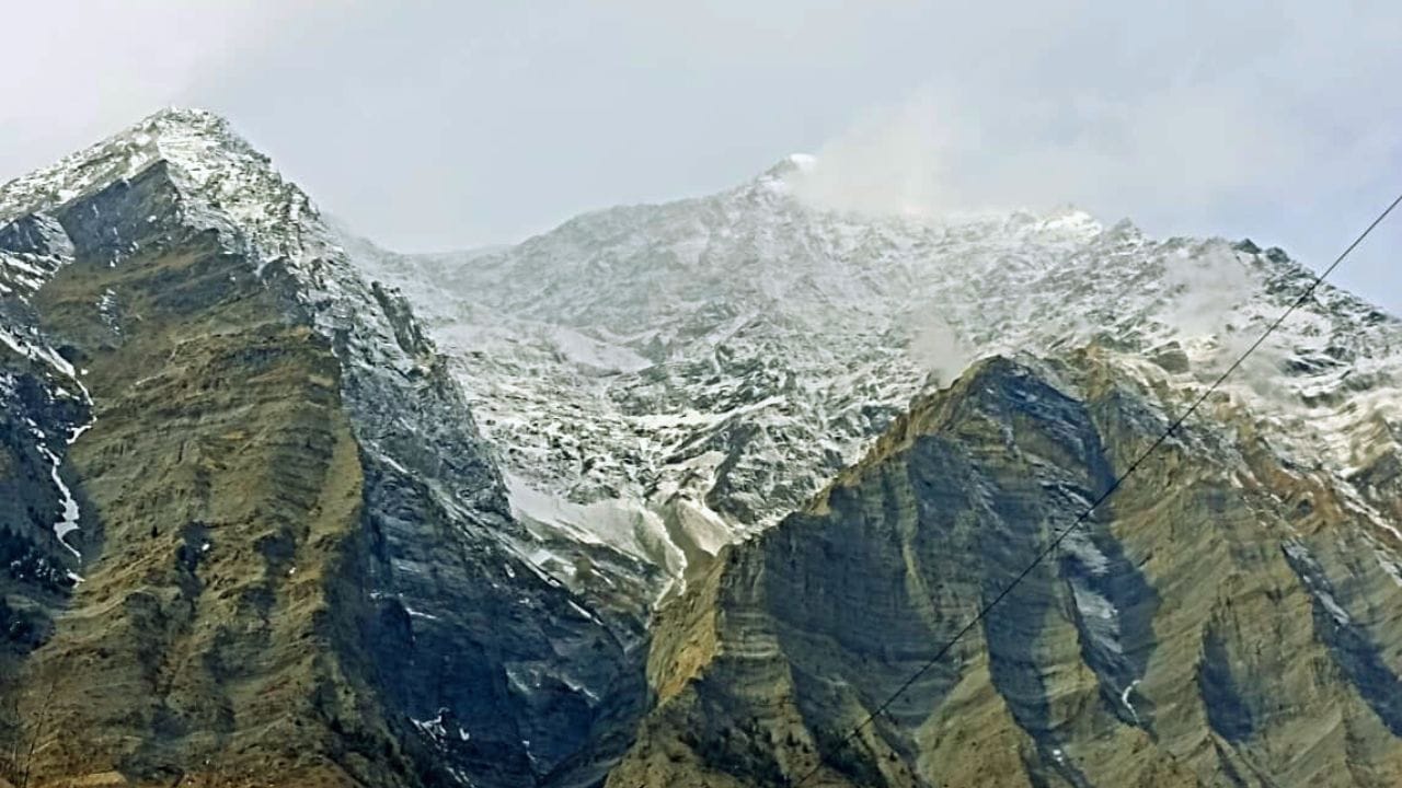 Himachal Weather:रोहतांग, शिंकुला दर्रा में हिमपात, आज से चार दिन बारिश ...