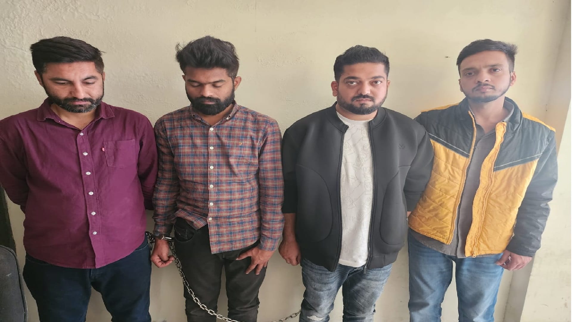Raipur:50 लाख 35 हजार नकद के साथ ऑनलाइन सट्टा गिरोह का पर्दाफाश, चार ...