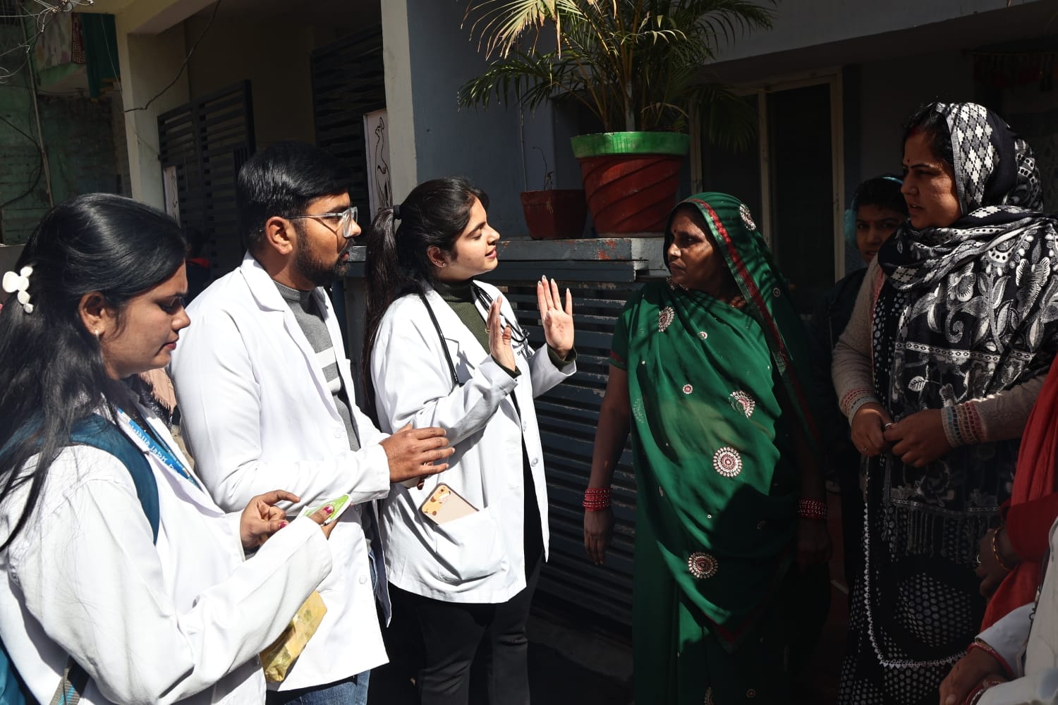 Indore:इंदौर के भागीरथपुरा में दूषित पानी से महिला की मौत, दो दिन पहले ...