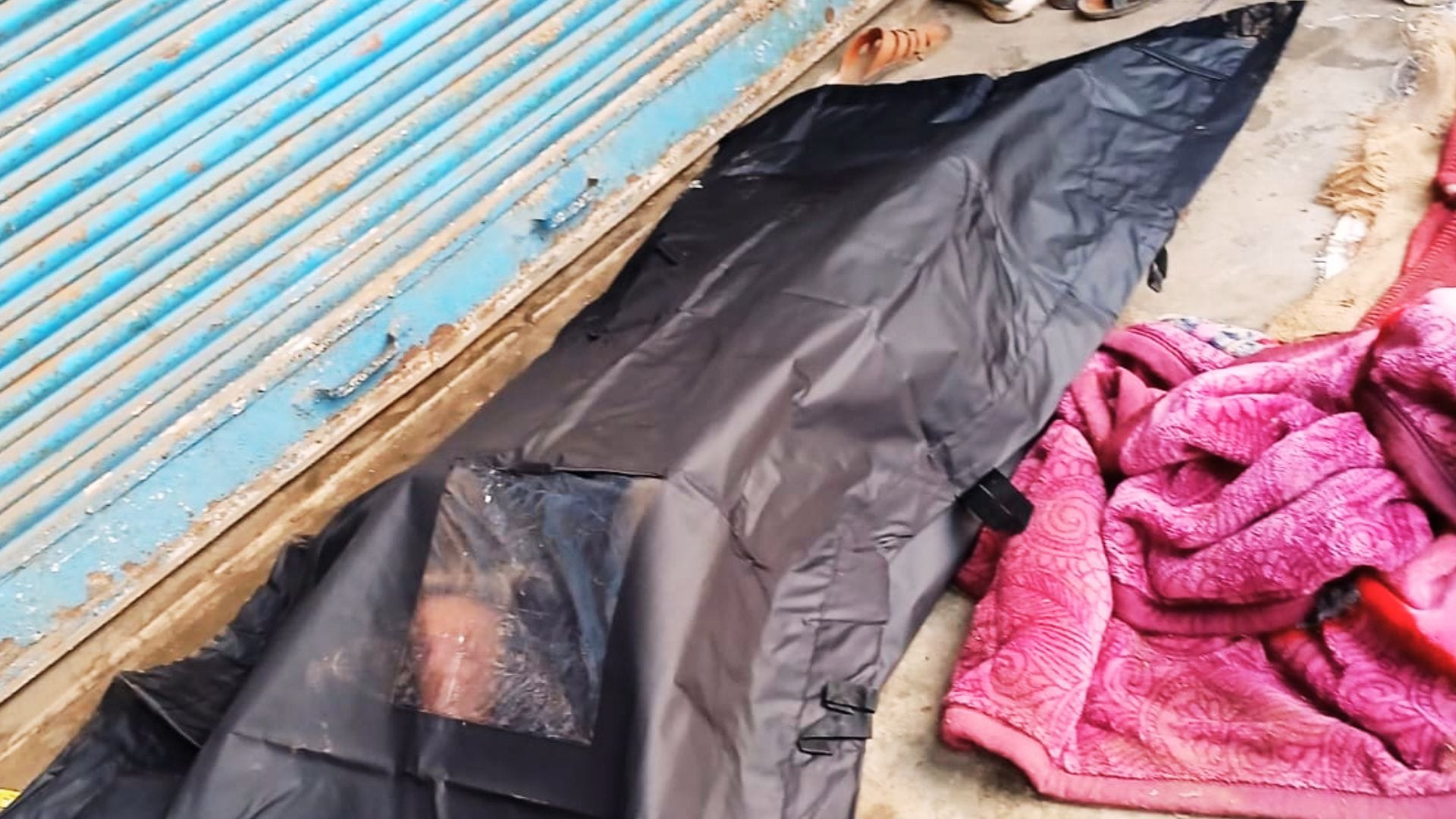 गला रेतकर हत्या:कॉलेज के गेट के पास मिली युवक की लाश, पुलिस ने इस बात ...