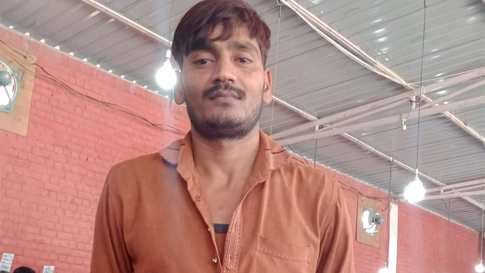 Banda:11 हजार बिजली लाइन के करंट से वाहन चालक की मौत, परिजनों ने जताई ...