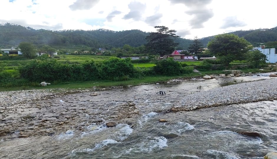 Almora News:पांच गांवों की सुरक्षा के लिए खर्च होंगे पांच करोड़, रोका ...