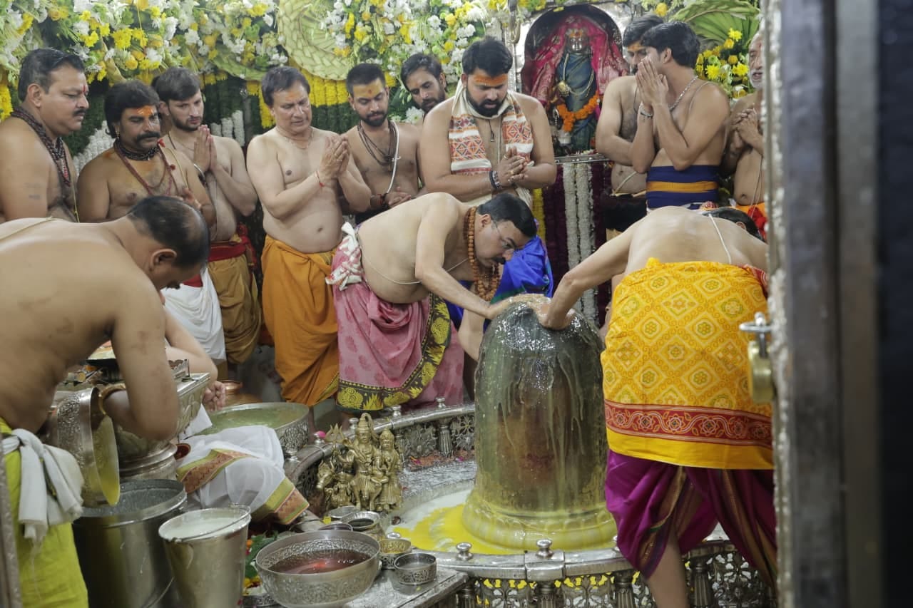 Ujjain Mahashivratri 2026: Mahakal Temple Crowd Today On Maha Shivratri ...