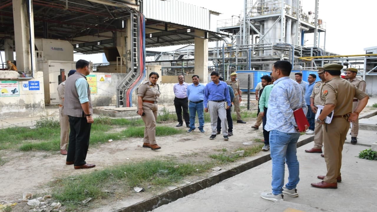 Up:पराली से खाद और करोड़ों का खेल, सामने आया एचपीसीएल के दो अफसरों की ...
