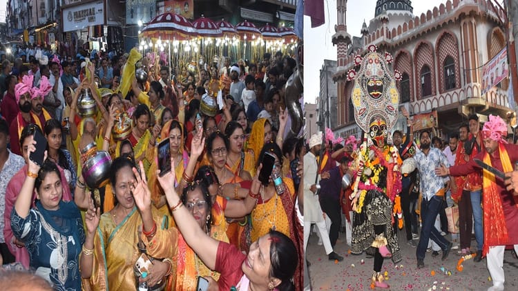 Aligarh:अनुमति के बाद धूमधाम से निकली काली शोभायात्रा, देखने को मिला ...