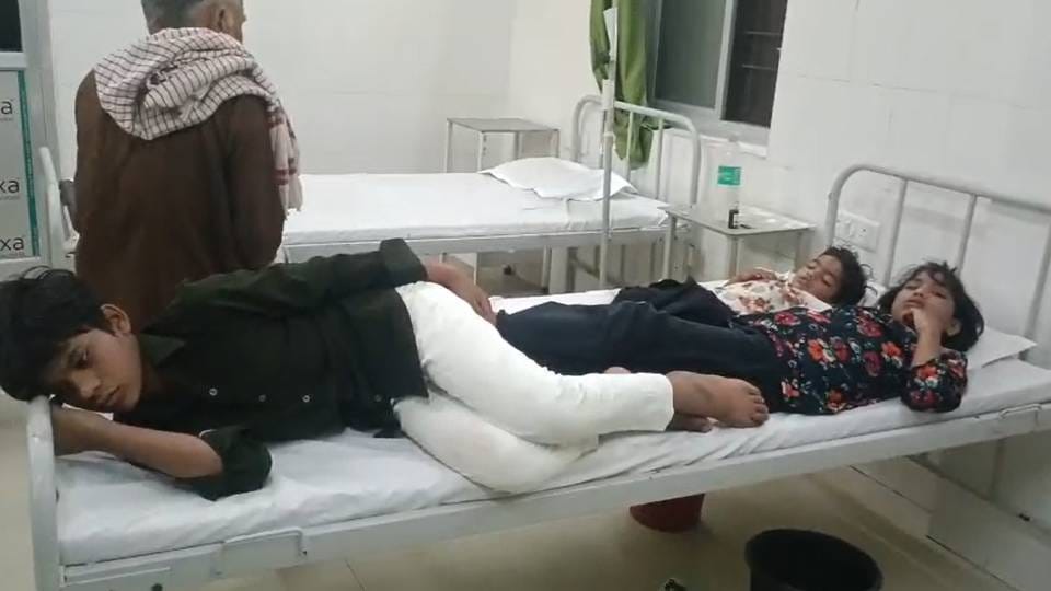Barabanki:शादी समारोह में नॉनवेज खाने से फूड पॉइजनिंग, 50 से अधिक लोगों ...
