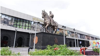Pune:पुणे एयरपोर्ट का रनवे अस्थायी रूप से बंद, वायुसेना के विमान की ...