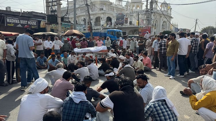 सूरज हत्याकांड:परिजनों ने शव रखकर करनाल-कैथल हाइवे किया जाम, आरोपियों ...