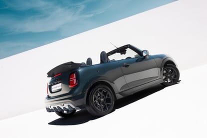 Mini:मिनी इंडिया ने लॉन्च की लिमिटेड एडिशन कन्वर्टिबल जॉन कूपर वर्क्स ...