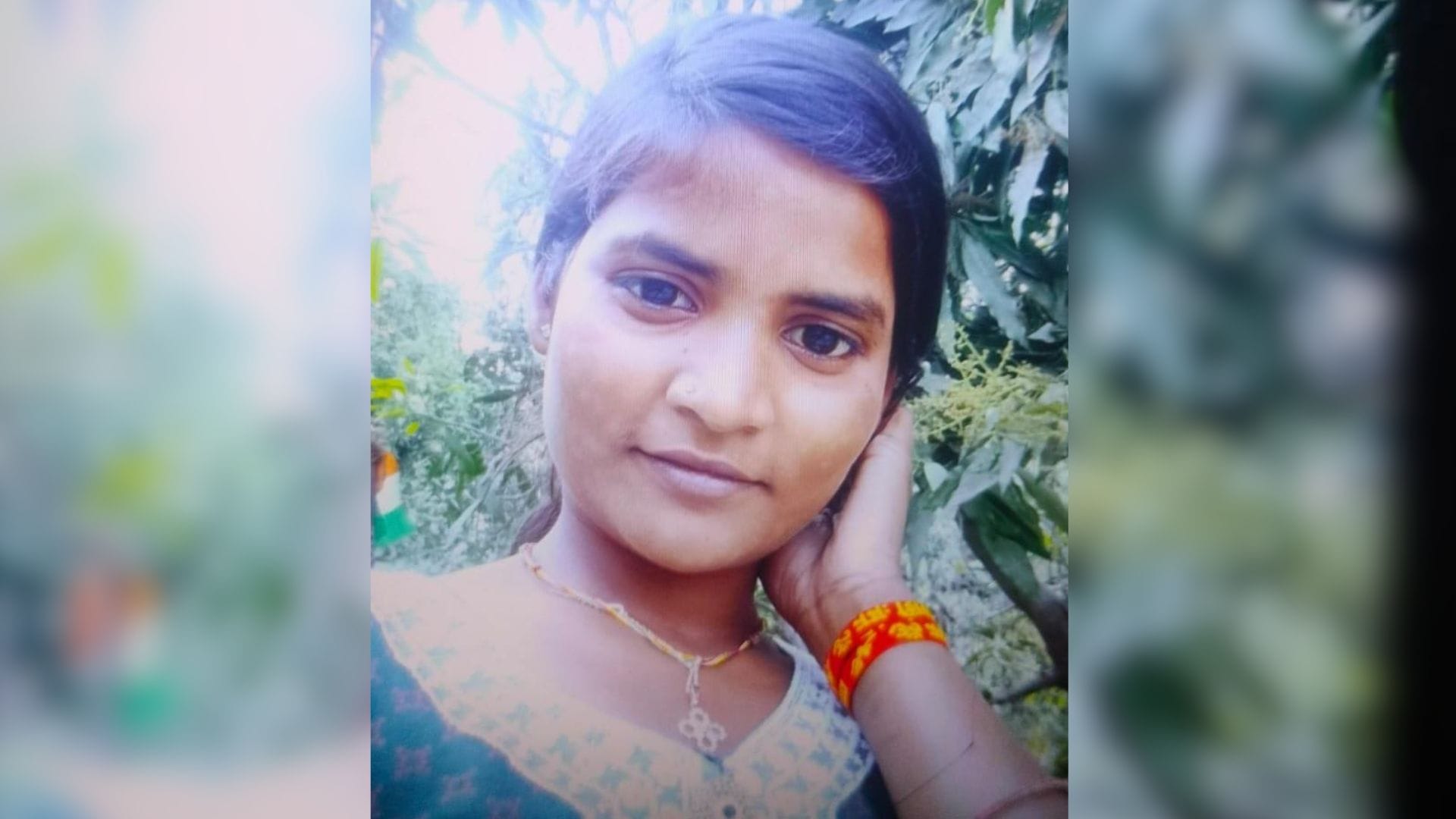 वाराणसी में हादसा:आम बीन रही युवती पर गिरा 200 किलो का पेड़, मौत, चाचा ...