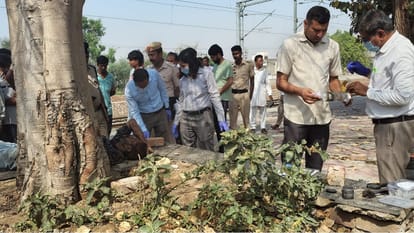 Hisar:आदमपुर में सरपंच चुनाव के बीच सनसनी, रेलवे स्टेशन के पास युवक की ...
