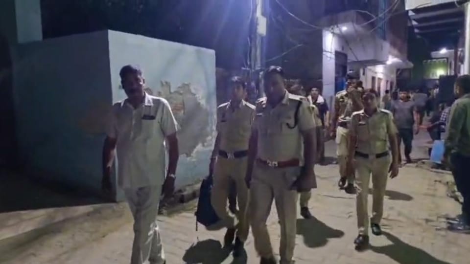 पत्नी और चार बच्चों का कत्ल:जिसके लिए परिवार से नाता तोड़ा, उसने मारा ...