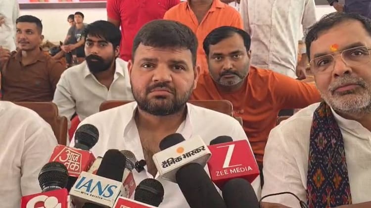 Up News:विनेश फोगाट के बयान पर सांसद करण भूषण का पलटवार, बोले- कोई ...