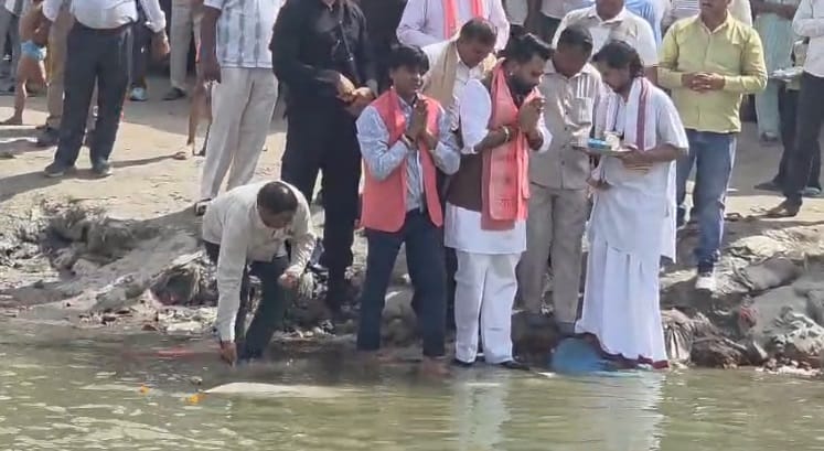 Ganga Dussehra 2026:ज्येष्ठ गंगा दशहरा मेले का हुआ शुभारंभ, कल स्नान के ...