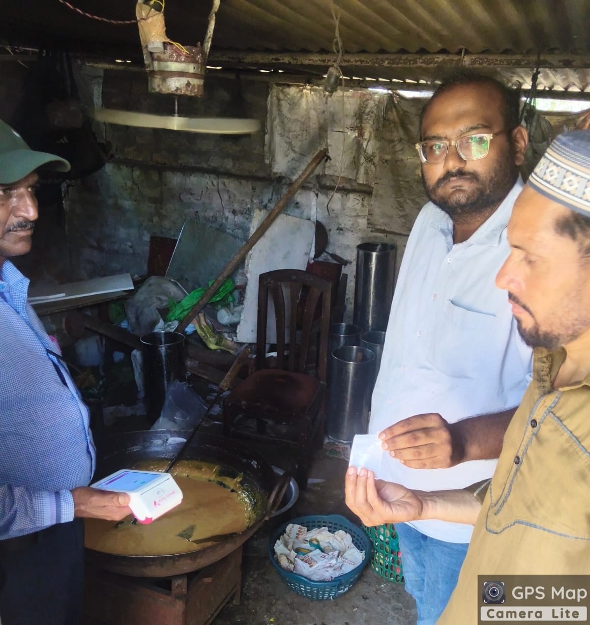 भोपाल में जहरीली आइसक्रीम:मस्जिद के पास चल रही अवैध आइसक्रीम फैक्ट्री ...