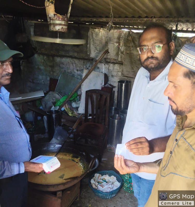 भोपाल में जहरीली आइसक्रीम:मस्जिद के पास चल रही अवैध आइसक्रीम फैक्ट्री ...