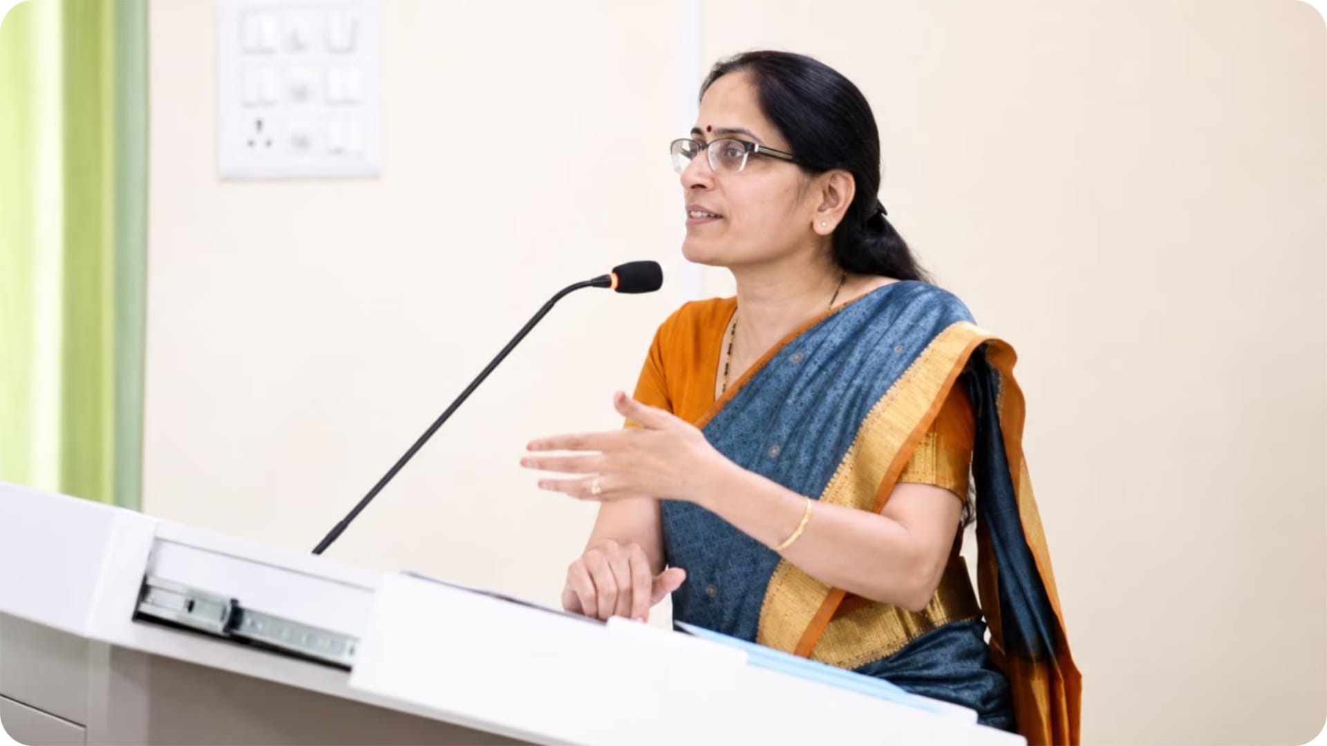 Supreme Court:जानिए कौन हैं इतिहास रचने वाली वी मोहना, जिन्हें वकील से ...