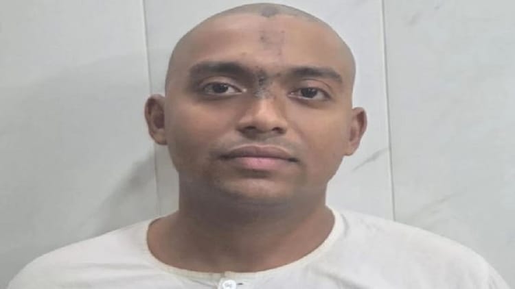 A Fake Baba Who Sexually Exploited People Under The Guise Of Spiritual ...