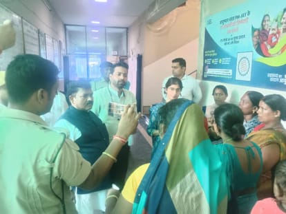 Mla-furious-chc-conditions-doctor-found-sleeping-using-phone-patna ...