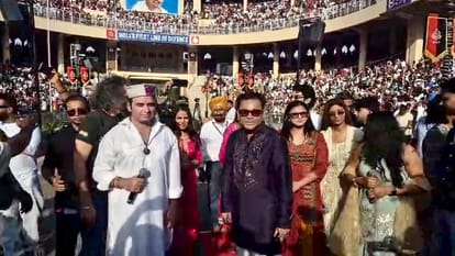 Punjab:जय हो से गूंजा बीटिंग द रिट्रीट समारोह ,अटारी बॉर्डर पर संगीतकार ...