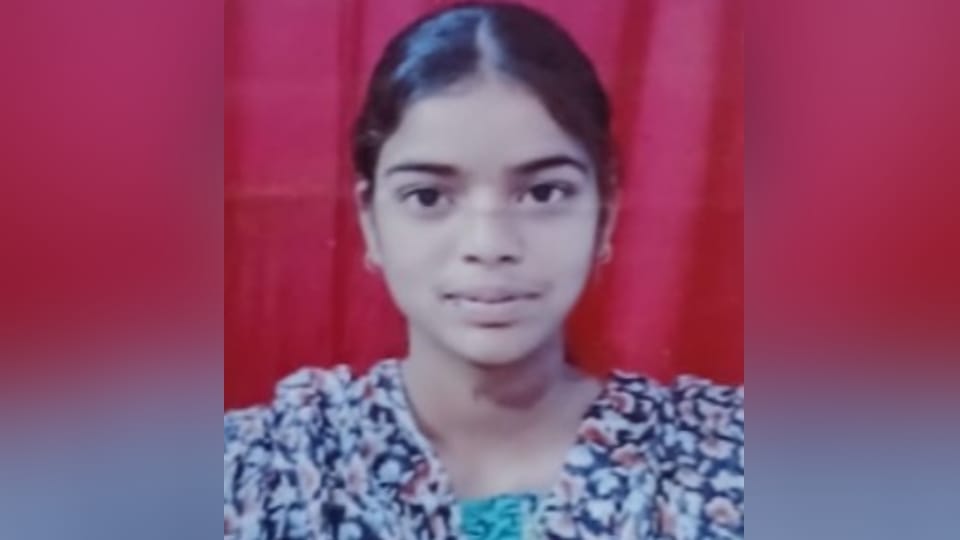 Bijnor:लोहे के तार पर सुखाने के लिए कपड़े डाल रही छात्रा को लगा करंट ...
