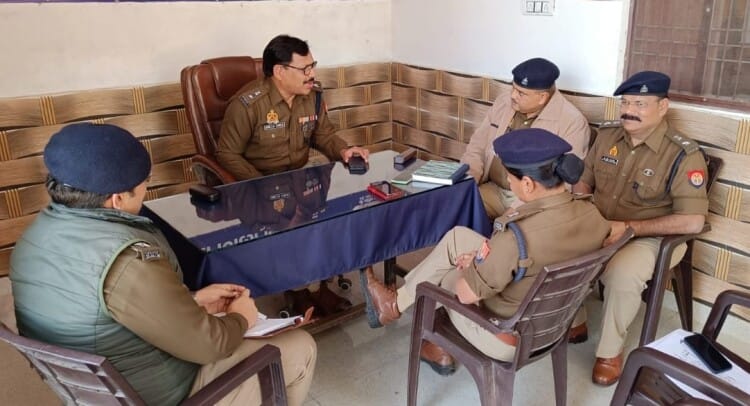 बिजनौर:स्योहारा-मुरादाबाद बिजनौर सीमा चौकी सहसपुर पर हुई दोनों जिलों के ...