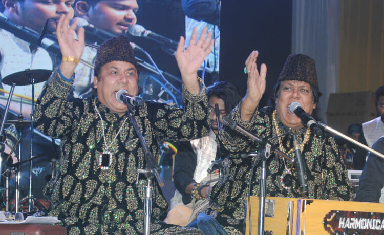 Sabri Brothers Danced On Qawwalis Choti Kashi - Mandi News - मंडी:साबरी ...