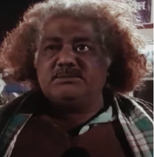 Baghpat News:सेल्फी वालों से परेशान, चाट वाले चाचा ने कटवाए बाल ...