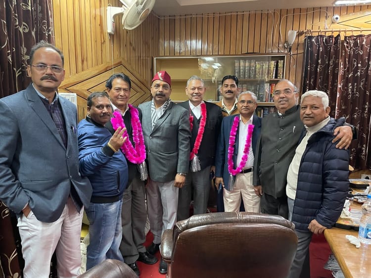 Dr. Mahendra Pal Became The President Of Uttarakhand Bar - Nainital ...