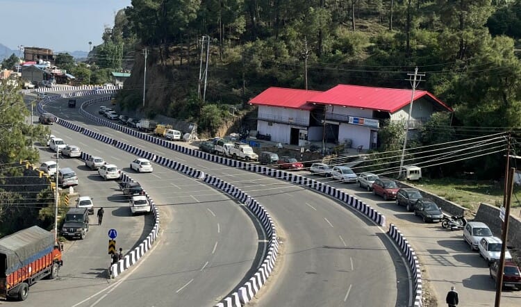 No Service Road In Most Places In Solan-parwanoo Fourlane - Solan News ...