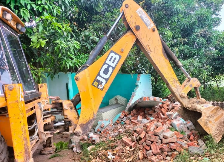 Incroachment In Khatima - Udham Singh Nagar News - Udham Singh Nagar ...