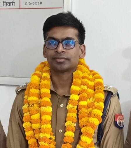 Bhatparrani Co Vinay Kumar Yadav Became Ips - Deoria News - Deoria News ...