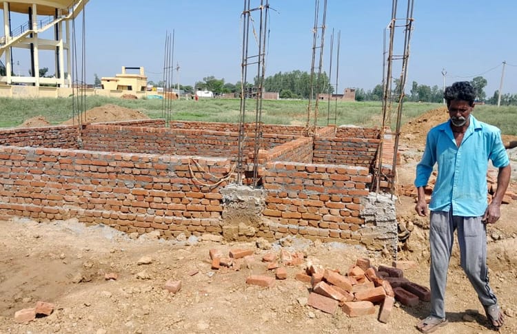 Shops Are Being Built At Two Places In The Village For One Model Shop ...