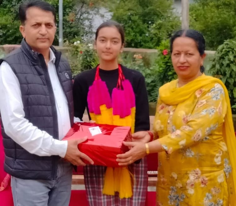 Honored Vanika Who Got Merit In 10th - Sirmour News - Sirmour News ...