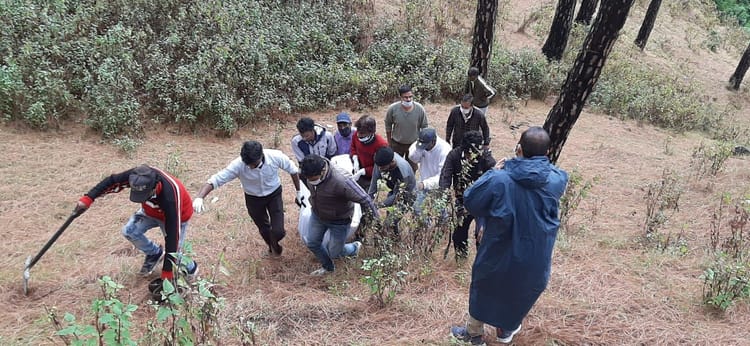 Death Of Oldman In Ranikhet - Almora News - Almora News:खाई में मिला लापता बुजुर्ग का शव