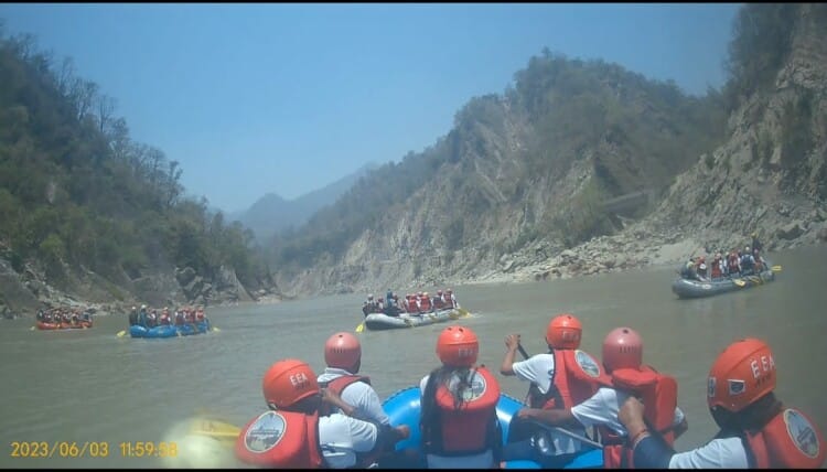 Champawat News:पूर्णागिरि दर्शन के साथ शारदा में रिवर राफ्टिंग का भी ...