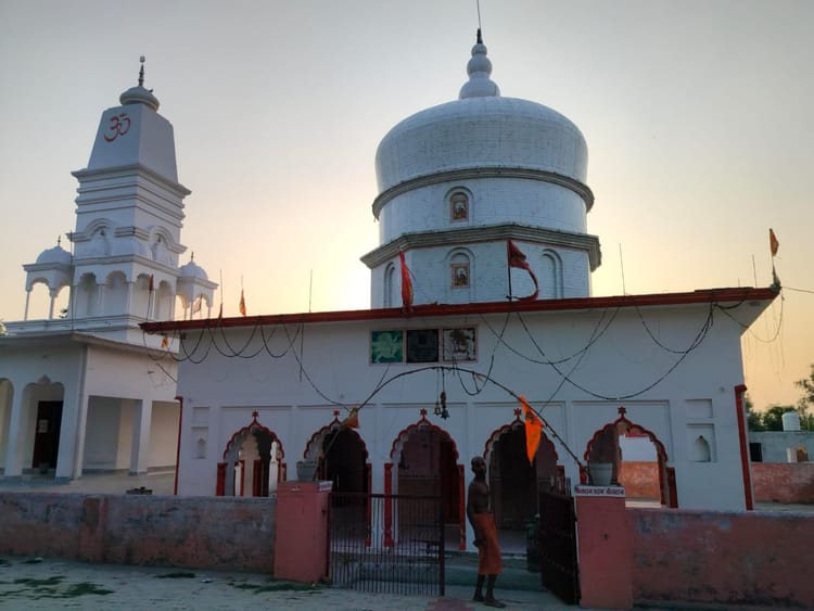 Belghat Dakshinmukhi Hanuman Temple, Pipraich And Sahajanwan Shiva ...