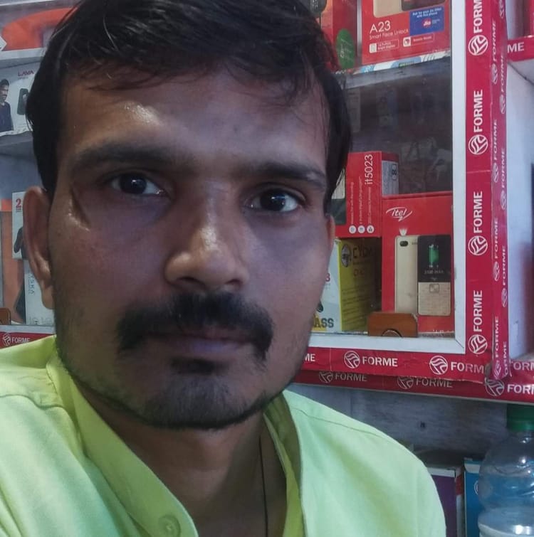 Headless Dead Body Of Gold Trader Son Found On The Side Of Rail Track ...