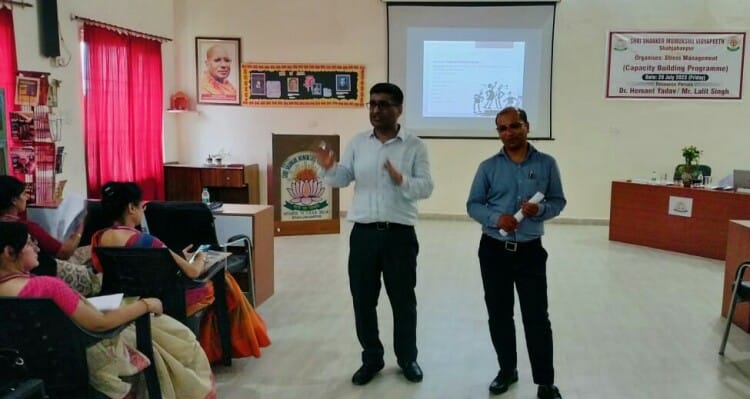 तनाव का मुख्य कारण असंतुलित जीवन शैली :डाॅ. हेमंत - Unbalanced ...