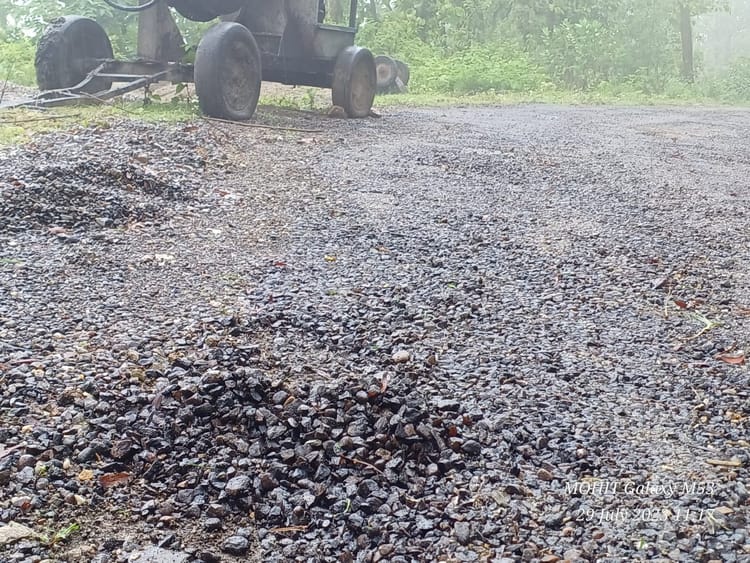 Road Being Built, Asphalt Crumbling - Almora News - Almora News:आगे से ...