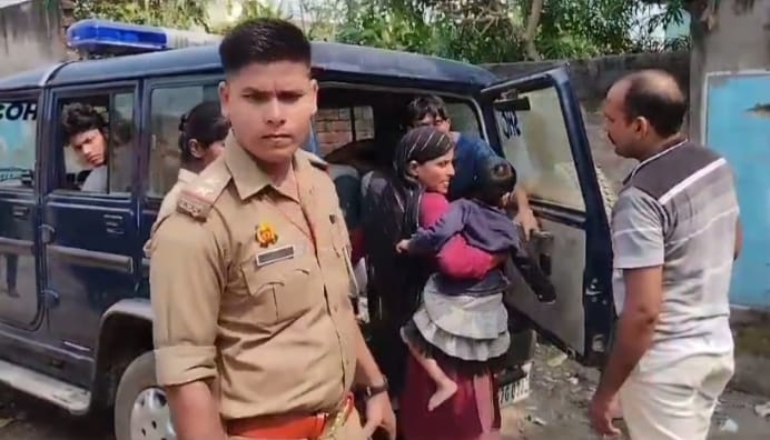 Stampede Broke Out Due To Stone Pelting On Kalshayatra, One Child ...