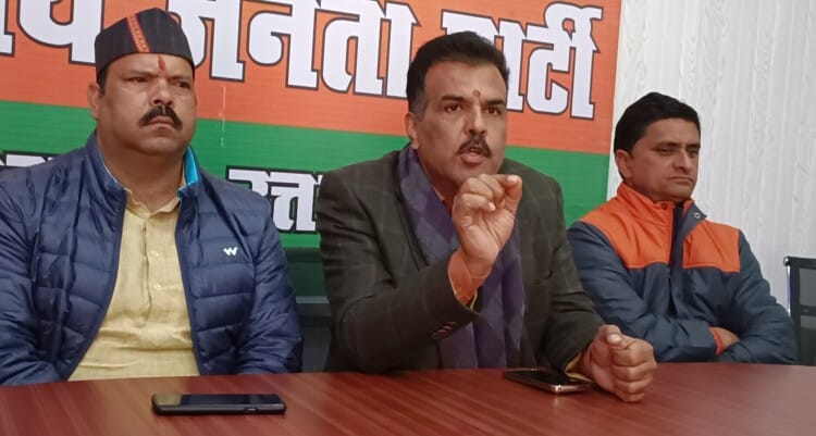 Bjp State Spokesperson Joshi Took A Jibe At The Mla's Dharna. - Pithoragarh News - Pithoragarh ...