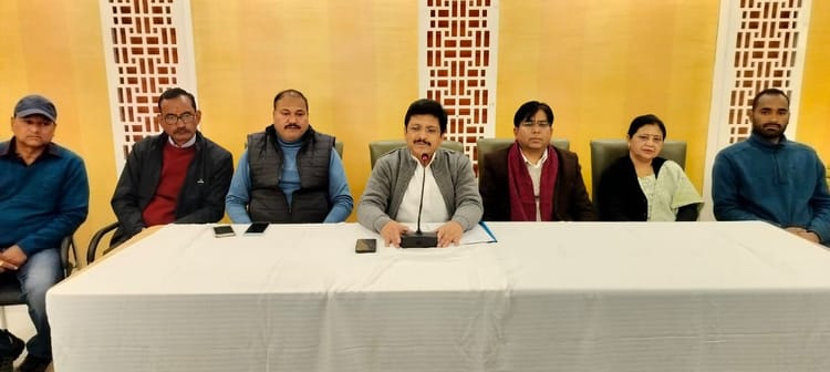 Pc Of Mla Almora Manoj Tiwari - Almora News - Almora News:सड़क निर्माण के लिए सरकार ने नहीं सुनी ...