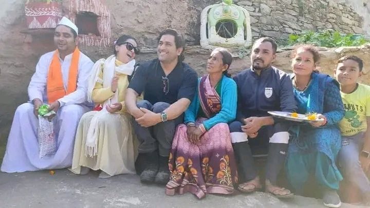 Mahi. Prince. Ranchi. Meets. Lwali. Beloved. - Almora News - Almora ...