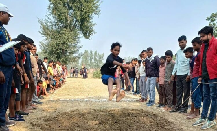 Shahjahanpur News:खो-खो में शंकर पितरहाई स्कूल विजेता - Shankar Pitarai ...