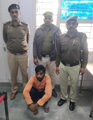 Jind News:महिला के गले से तबीजी छीनने का आरोपी गिरफ्तार - Accused Of Snatching Amulet From Woman ...