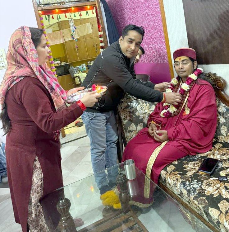 Rawal Of Gangotri Dham Reached Shamli During His Visit To India. - Shamli News - Shamli News ...
