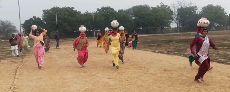 Pramila Of Khanda Village Tops In Matka Race Competition - Jind News ...